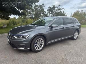 Grey Volkswagen Passat B8 2017 in Daugavpils, with an engine capacity of 1.40 L and mileage of 164 thousand km for 11900 €, photo  on AUTOMOTO.COM.LV