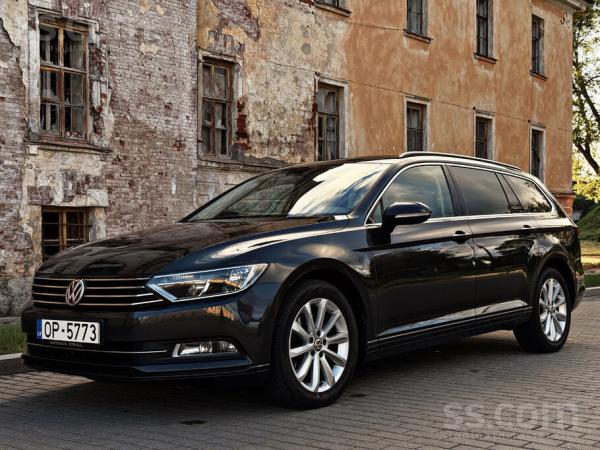 Grey Volkswagen Passat B8 2017 in Riga, with an engine capacity of 2.00 L and mileage of 136 thousand km for 11000 €, photo 3 on AUTOMOTO.COM.LV