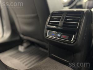 Grey Volkswagen Passat B8 2018 in Riga, with an engine capacity of 2.00 L and mileage of 126 thousand km for 17150 €, photo 14 on AUTOMOTO.COM.LV