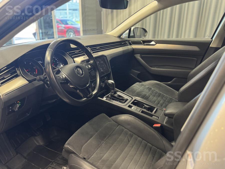 Grey Volkswagen Passat B8 2018 in Riga, with an engine capacity of 2.00 L and mileage of 126 thousand km for 17150 €, photo 19 on AUTOMOTO.COM.LV