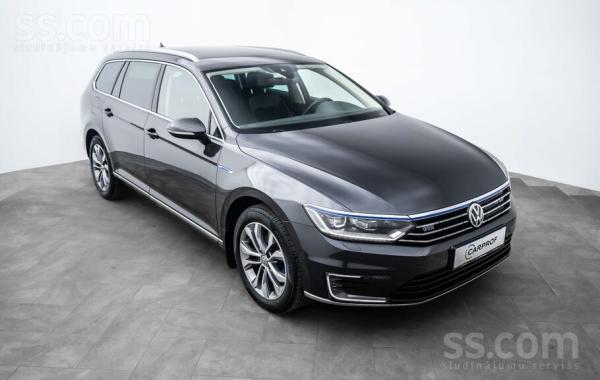 Grey Volkswagen Passat B8 2018 in Tallinn, with an engine capacity of 1.40 L and mileage of 89 thousand km for 8990 €, photo 3 on AUTOMOTO.COM.LV