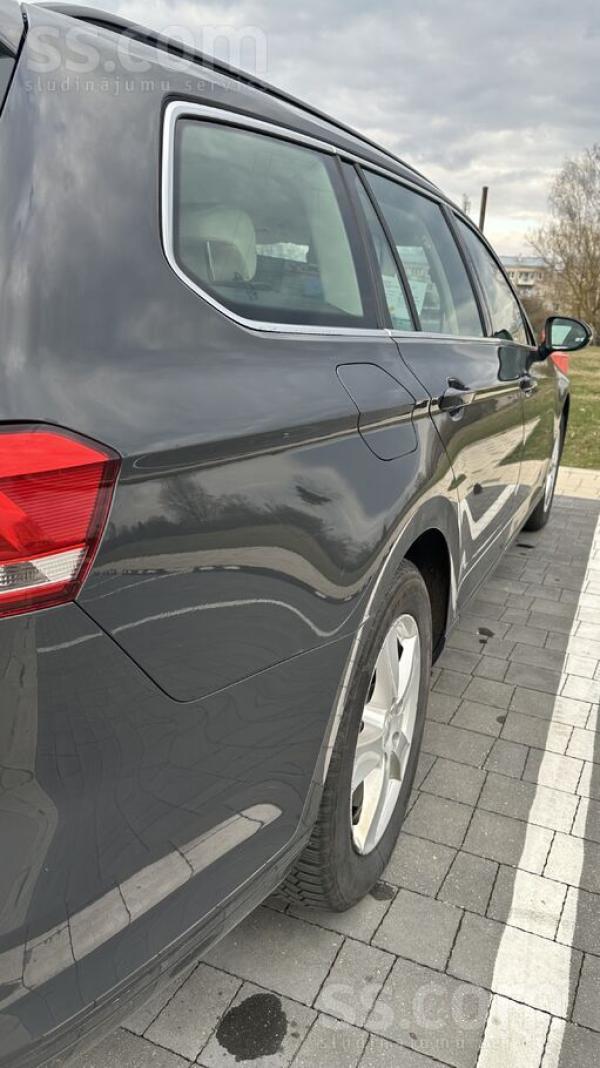 Pelēks Volkswagen Passat B8 2018 Rīga, ar dzinēja tilpumu 1.60 L un nobraukumu 315 tūkst. km par 9000 €, foto 8 vietnē AUTOMOTO.COM.LV