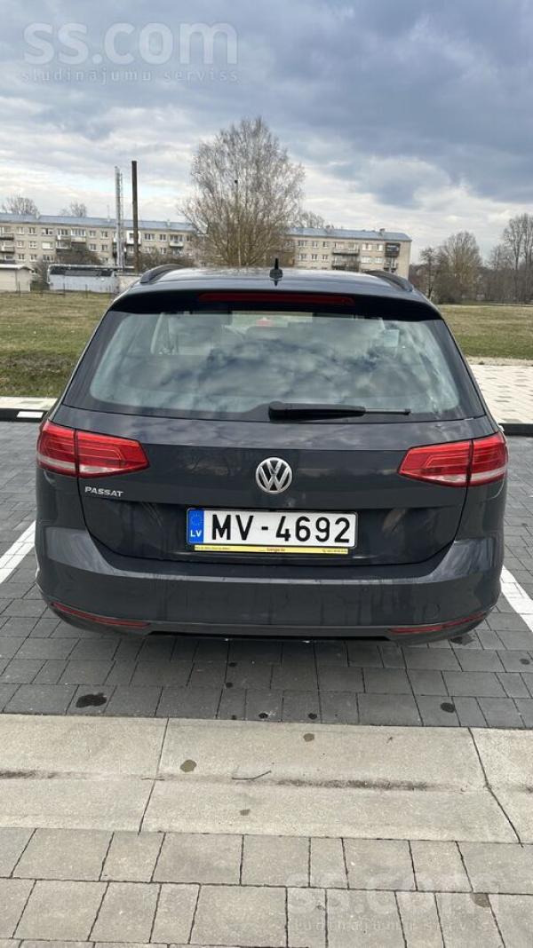 Pelēks Volkswagen Passat B8 2018 Rīga, ar dzinēja tilpumu 1.60 L un nobraukumu 315 tūkst. km par 9000 €, foto 10 vietnē AUTOMOTO.COM.LV