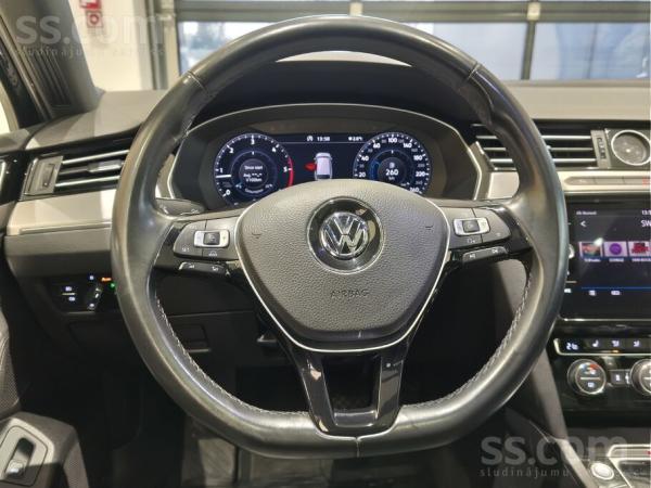 Pelēks Volkswagen Passat B8 2018 Rīga, ar dzinēja tilpumu 2.00 L un nobraukumu 261 tūkst. km par 17000 €, foto 10 vietnē AUTOMOTO.COM.LV