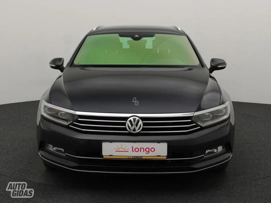 Pelēks Volkswagen Passat B8 2018 Viļņa, ar dzinēja tilpumu 1.60 L un nobraukumu 201 tūkst. km par 12999 €, foto 4 vietnē AUTOMOTO.COM.LV