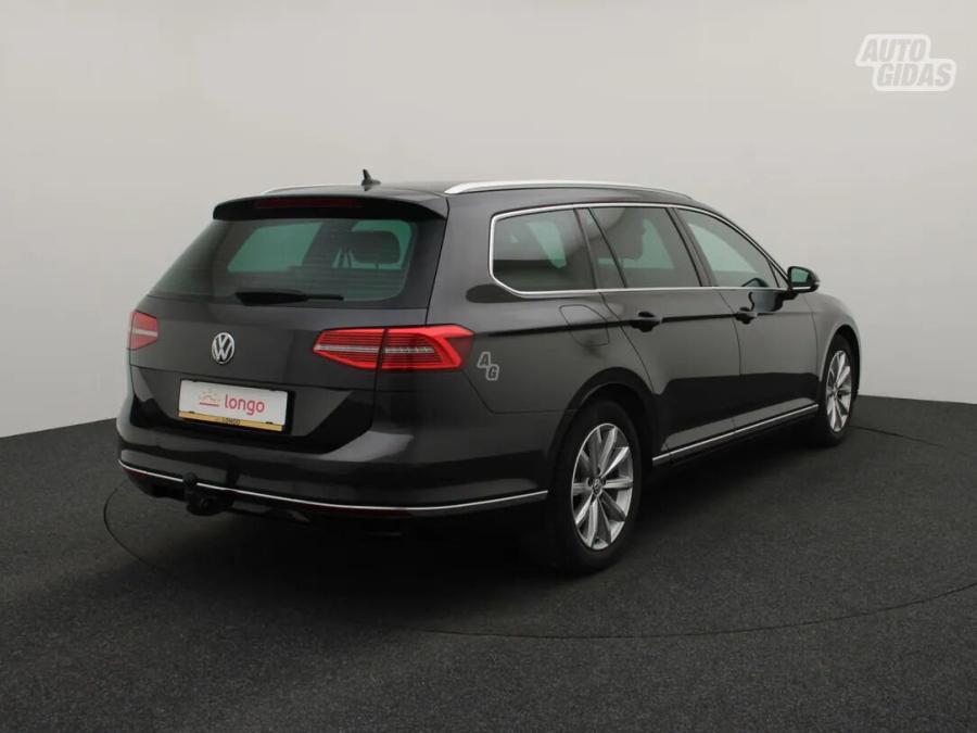 Pelēks Volkswagen Passat B8 2018 Viļņa, ar dzinēja tilpumu 1.60 L un nobraukumu 201 tūkst. km par 12999 €, foto 9 vietnē AUTOMOTO.COM.LV