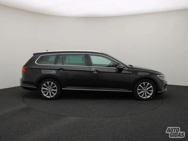 Pelēks Volkswagen Passat B8 2018 Viļņa, ar dzinēja tilpumu 1.60 L un nobraukumu 201 tūkst. km par 12999 €, foto 9 vietnē AUTOMOTO.COM.LV