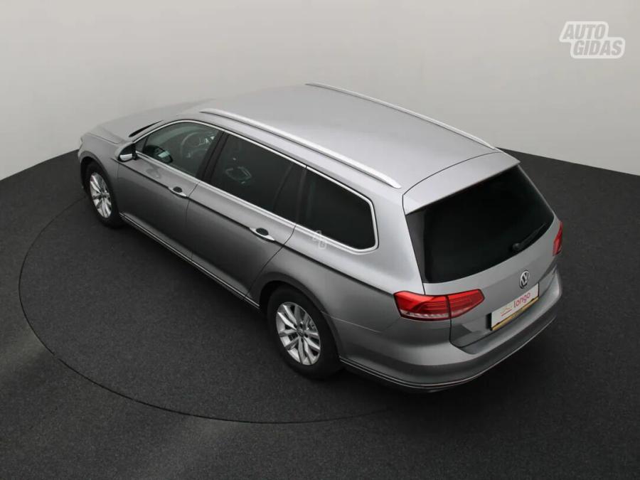 Grey Volkswagen Passat B8 2018 in Vilnius, with an engine capacity of 1.40 L and mileage of 172 thousand km for 12899 €, photo 13 on AUTOMOTO.COM.LV
