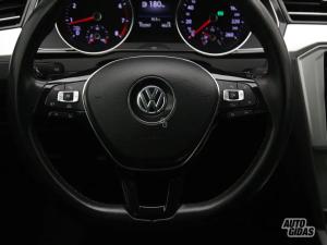 Grey Volkswagen Passat B8 2018 in Vilnius, with an engine capacity of 1.40 L and mileage of 172 thousand km for 12899 €, photo 19 on AUTOMOTO.COM.LV
