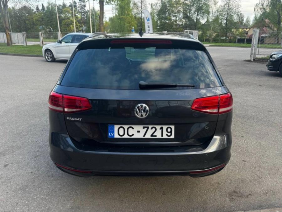 Pelēks Volkswagen Passat B8 2018 Rīga, ar dzinēja tilpumu 2.00 L un nobraukumu 173 tūkst. km par 11499 €, foto 14 vietnē AUTOMOTO.COM.LV