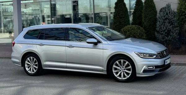 Grey Volkswagen Passat B8 2018 in Riga, with an engine capacity of 2.00 L and mileage of 217 thousand km for 14500 €, photo 1 on AUTOMOTO.COM.LV
