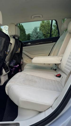 Grey Volkswagen Passat B8 2018 in Riga, with an engine capacity of 2.00 L and mileage of 217 thousand km for 14500 €, photo 13 on AUTOMOTO.COM.LV