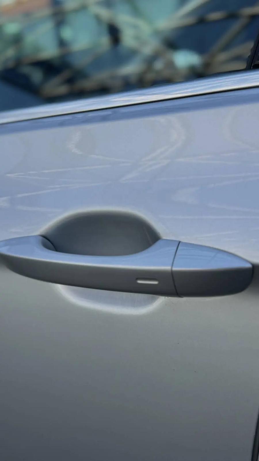 Grey Volkswagen Passat B8 2018 in Riga, with an engine capacity of 2.00 L and mileage of 217 thousand km for 14500 €, photo 18 on AUTOMOTO.COM.LV