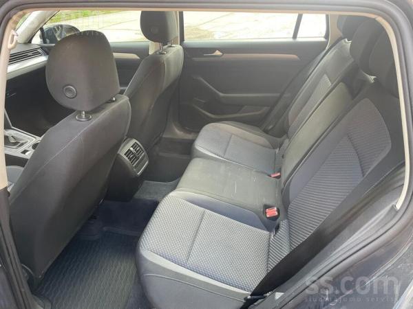 Grey Volkswagen Passat B8 2018 in Riga, with an engine capacity of 2.00 L and mileage of 143 thousand km for 11900 €, photo 9 on AUTOMOTO.COM.LV