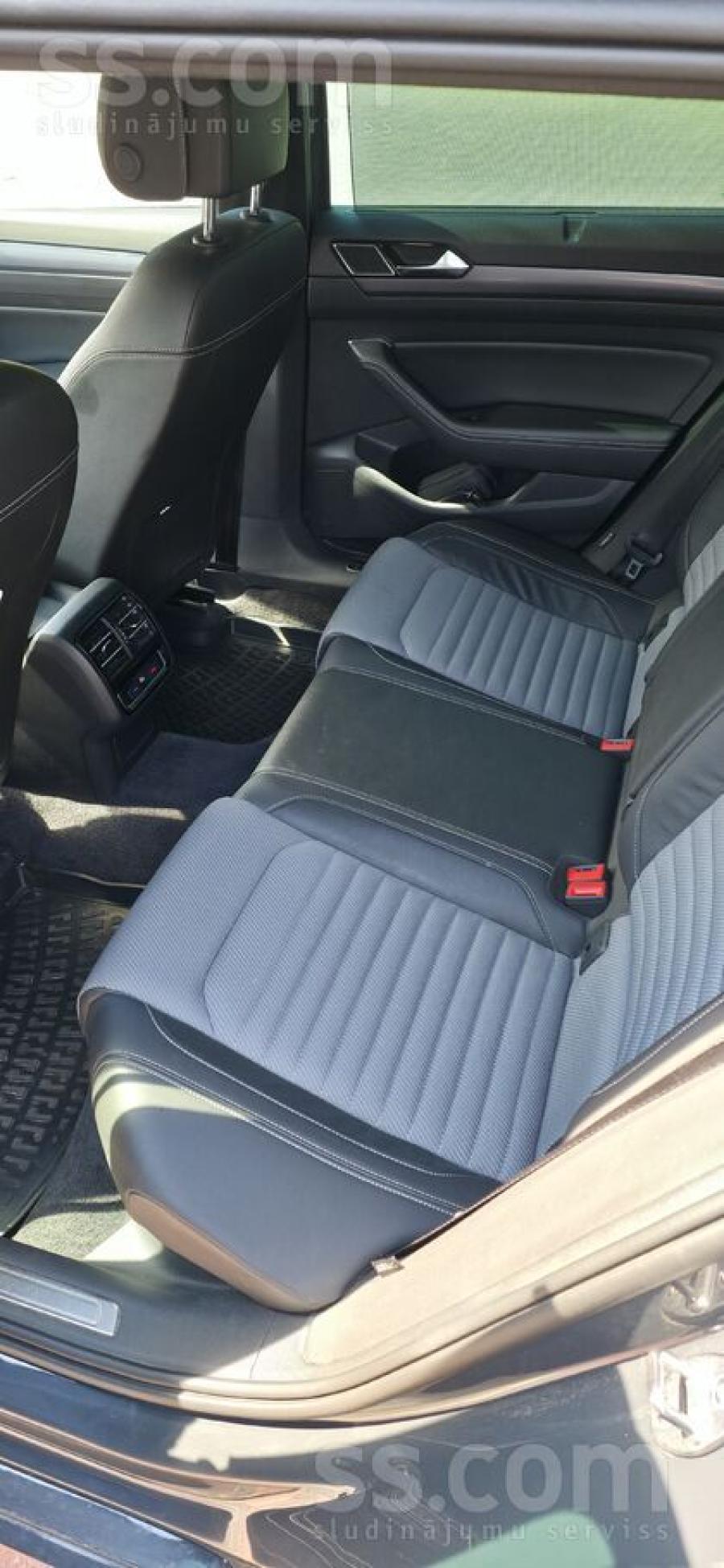 Grey Volkswagen Passat B8 2018 in Riga, with an engine capacity of 2.00 L and mileage of 196 thousand km for 14300 €, photo 15 on AUTOMOTO.COM.LV