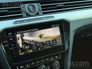 Pelēks Volkswagen Passat B8 2018 Rīga, ar dzinēja tilpumu 2.00 L un nobraukumu 269 tūkst. km par 14888 €, foto 11 vietnē AUTOMOTO.COM.LV