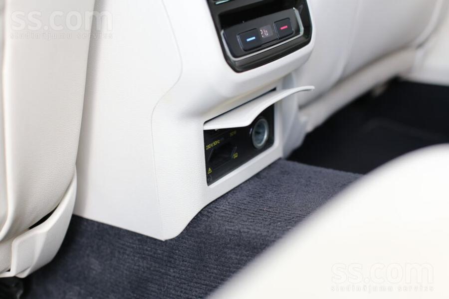 Pelēks Volkswagen Passat B8 2018 Rīga, ar dzinēja tilpumu 2.00 L un nobraukumu 203 tūkst. km par 13900 €, foto 22 vietnē AUTOMOTO.COM.LV