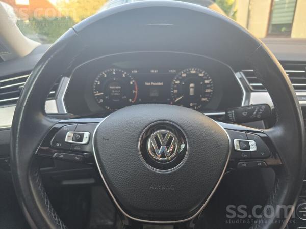 Grey Volkswagen Passat B8 2018 in Riga, with an engine capacity of 1.40 L and mileage of 174 thousand km for 12450 €, photo 7 on AUTOMOTO.COM.LV