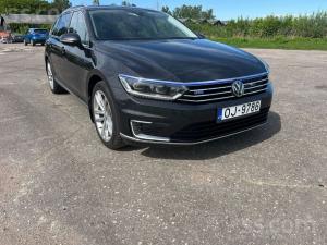 Grey Volkswagen Passat B8 2018 in Riga, with an engine capacity of 1.40 L and mileage of 185 thousand km for 12900 €, photo  on AUTOMOTO.COM.LV