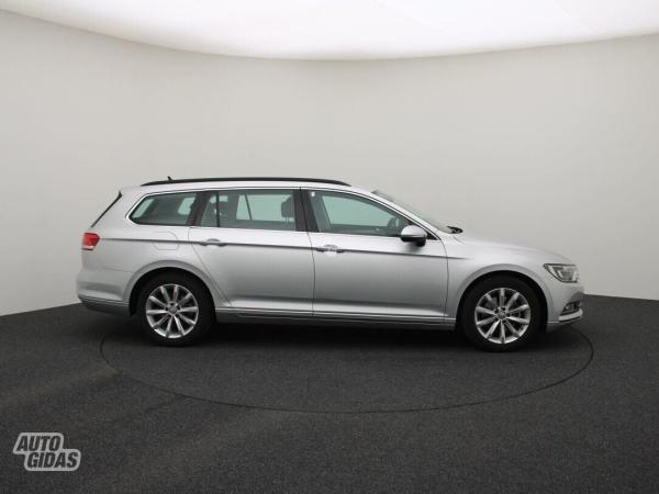 Grey Volkswagen Passat B8 2019 in Vilnius, with an engine capacity of 2.00 L and mileage of 219 thousand km for 13399 €, photo 9 on AUTOMOTO.COM.LV