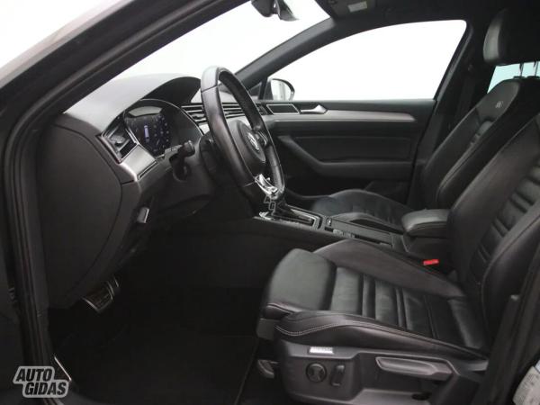 Pelēks Volkswagen Passat B8 2019 Viļņa, ar dzinēja tilpumu 1.50 L un nobraukumu 191 tūkst. km par 15599 €, foto 4 vietnē AUTOMOTO.COM.LV