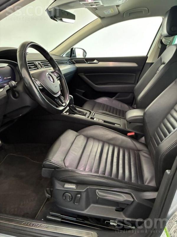Grey Volkswagen Passat B8 2019 in Riga, with an engine capacity of 2.00 L and mileage of 214 thousand km for 13590 €, photo 7 on AUTOMOTO.COM.LV