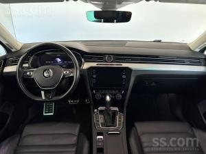Grey Volkswagen Passat B8 2019 in Riga, with an engine capacity of 2.00 L and mileage of 214 thousand km for 13590 €, photo 10 on AUTOMOTO.COM.LV