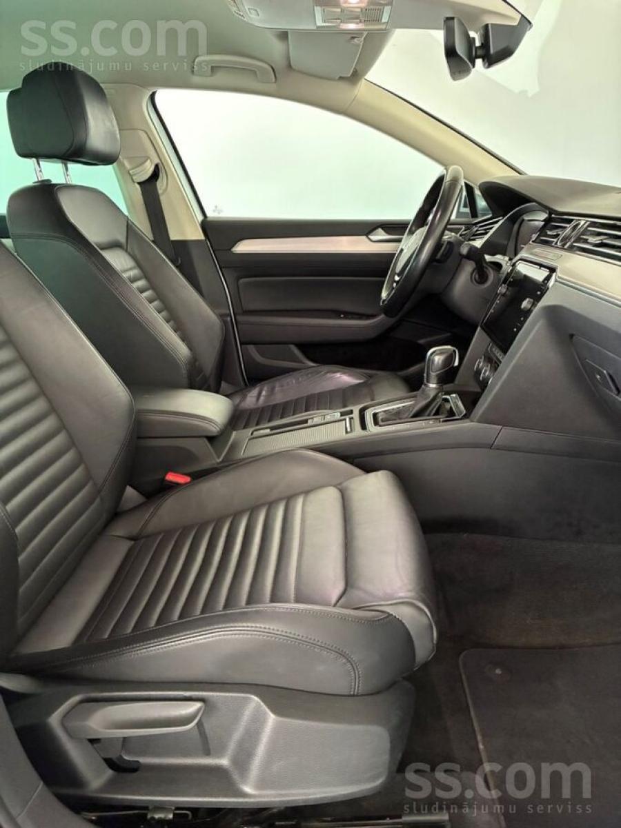 Grey Volkswagen Passat B8 2019 in Riga, with an engine capacity of 2.00 L and mileage of 214 thousand km for 13590 €, photo 18 on AUTOMOTO.COM.LV