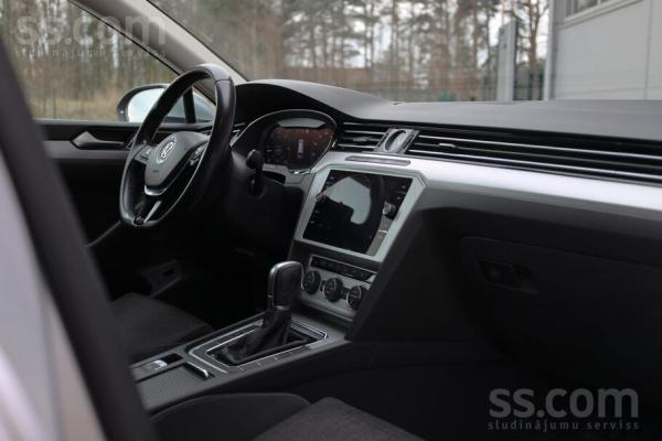 Grey Volkswagen Passat B8 2019 in Riga, with an engine capacity of 1.60 L and mileage of 0 thousand km for 9995 €, photo 8 on AUTOMOTO.COM.LV