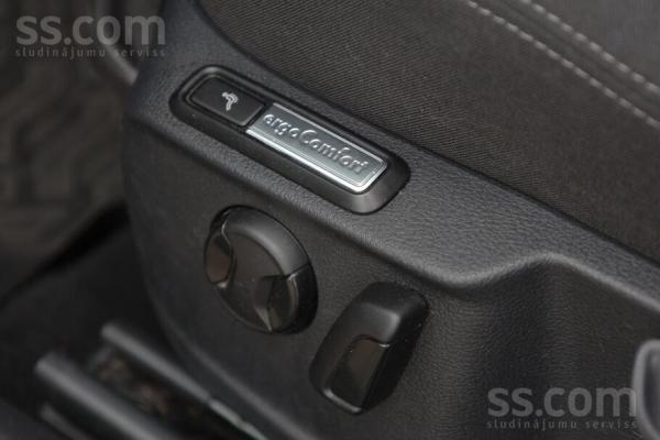 Grey Volkswagen Passat B8 2019 in Riga, with an engine capacity of 1.60 L and mileage of 0 thousand km for 9995 €, photo 10 on AUTOMOTO.COM.LV