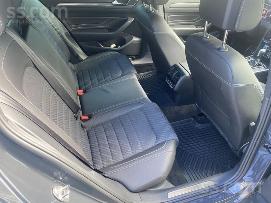 Grey Volkswagen Passat B8 2019 in Tukums, with an engine capacity of 1.60 L and mileage of 245 thousand km for 12700 €, photo 10 on AUTOMOTO.COM.LV