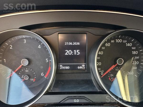 Grey Volkswagen Passat B8 2019 in Riga, with an engine capacity of 2.00 L and mileage of 274 thousand km for 11200 €, photo 7 on AUTOMOTO.COM.LV
