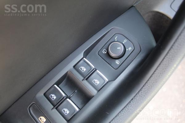 Grey Volkswagen Passat B8 2019 in Liepaja, with an engine capacity of 2.00 L and mileage of 255 thousand km for 14500 €, photo 8 on AUTOMOTO.COM.LV