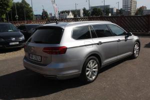 Grey Volkswagen Passat B8 2019 in Liepaja, with an engine capacity of 2.00 L and mileage of 255 thousand km for 14500 €, photo 5 on AUTOMOTO.COM.LV
