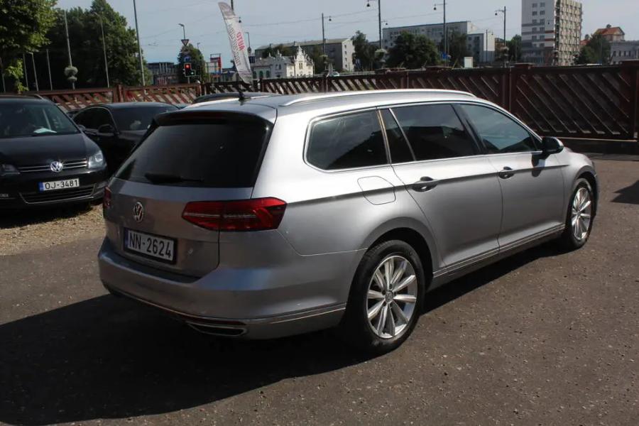 Grey Volkswagen Passat B8 2019 in Liepaja, with an engine capacity of 2.00 L and mileage of 255 thousand km for 14500 €, photo 5 on AUTOMOTO.COM.LV