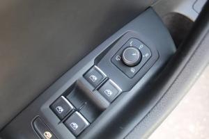 Grey Volkswagen Passat B8 2019 in Liepaja, with an engine capacity of 2.00 L and mileage of 255 thousand km for 14500 €, photo 9 on AUTOMOTO.COM.LV