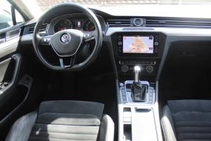 Grey Volkswagen Passat B8 2019 in Liepaja, with an engine capacity of 2.00 L and mileage of 255 thousand km for 14500 €, photo 13 on AUTOMOTO.COM.LV