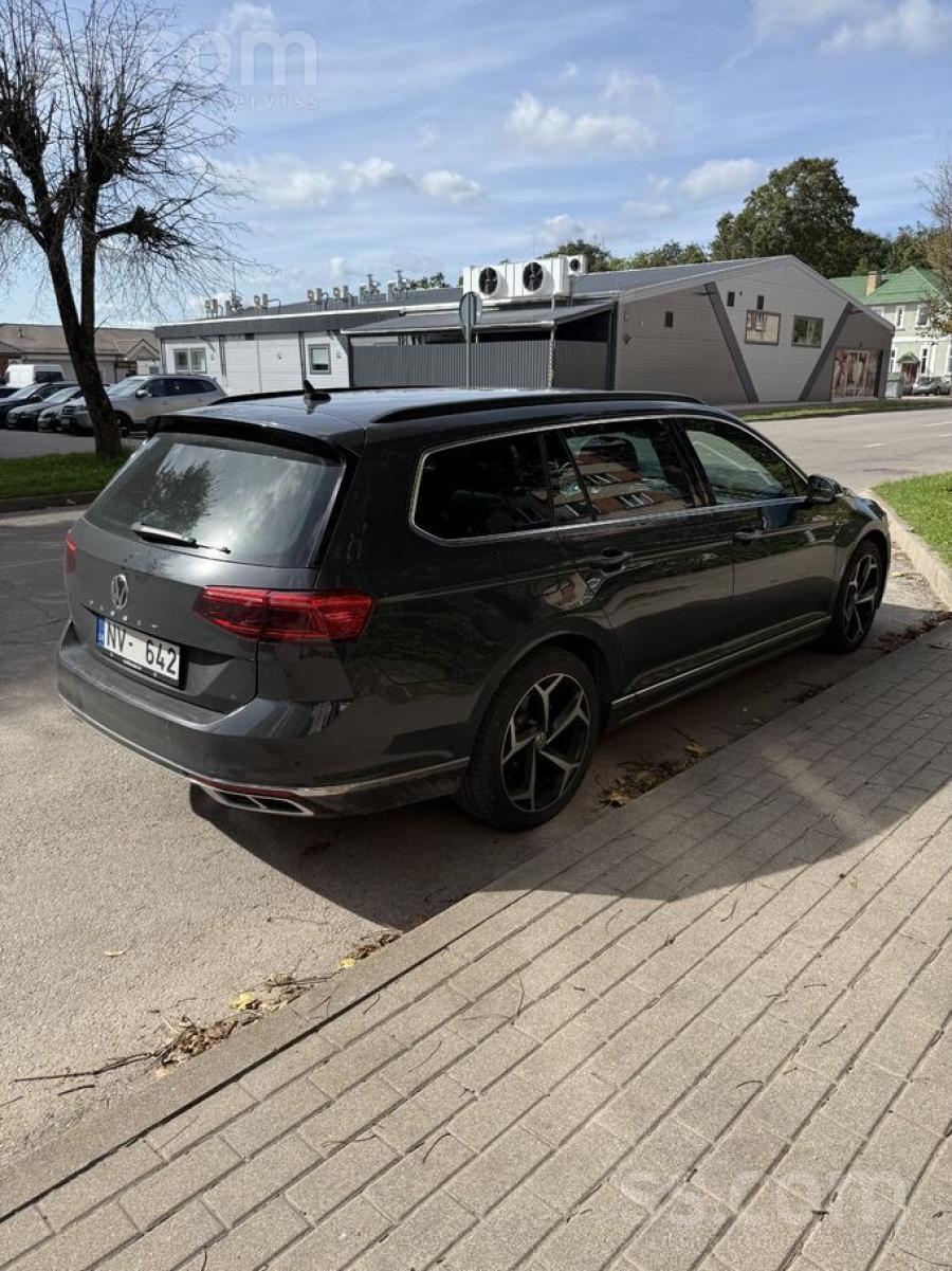 Grey Volkswagen Passat B8 2019 in Rezekne, with an engine capacity of 1.60 L and mileage of 253 thousand km for 11500 €, photo 6 on AUTOMOTO.COM.LV