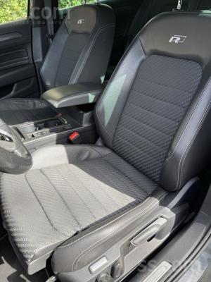 Grey Volkswagen Passat B8 2019 in Rezekne, with an engine capacity of 1.60 L and mileage of 253 thousand km for 11500 €, photo 10 on AUTOMOTO.COM.LV
