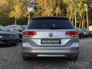 Grey Volkswagen Passat B8 2019 in Valmiera, with an engine capacity of 1.50 L and mileage of 167 thousand km for 13400 €, photo 6 on AUTOMOTO.COM.LV