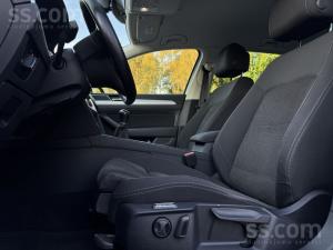 Grey Volkswagen Passat B8 2019 in Valmiera, with an engine capacity of 1.50 L and mileage of 167 thousand km for 13400 €, photo 9 on AUTOMOTO.COM.LV