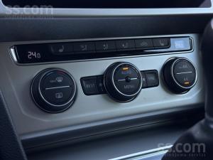 Grey Volkswagen Passat B8 2019 in Valmiera, with an engine capacity of 1.50 L and mileage of 167 thousand km for 13400 €, photo 15 on AUTOMOTO.COM.LV