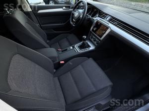 Grey Volkswagen Passat B8 2019 in Valmiera, with an engine capacity of 1.50 L and mileage of 167 thousand km for 13400 €, photo 21 on AUTOMOTO.COM.LV
