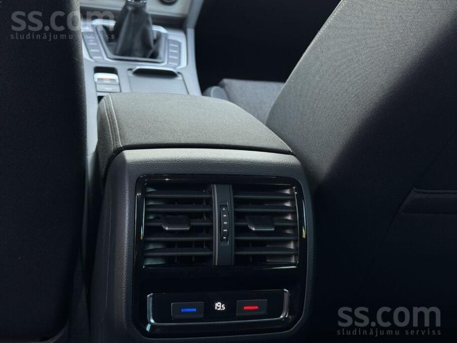 Grey Volkswagen Passat B8 2019 in Valmiera, with an engine capacity of 1.50 L and mileage of 167 thousand km for 13400 €, photo 23 on AUTOMOTO.COM.LV