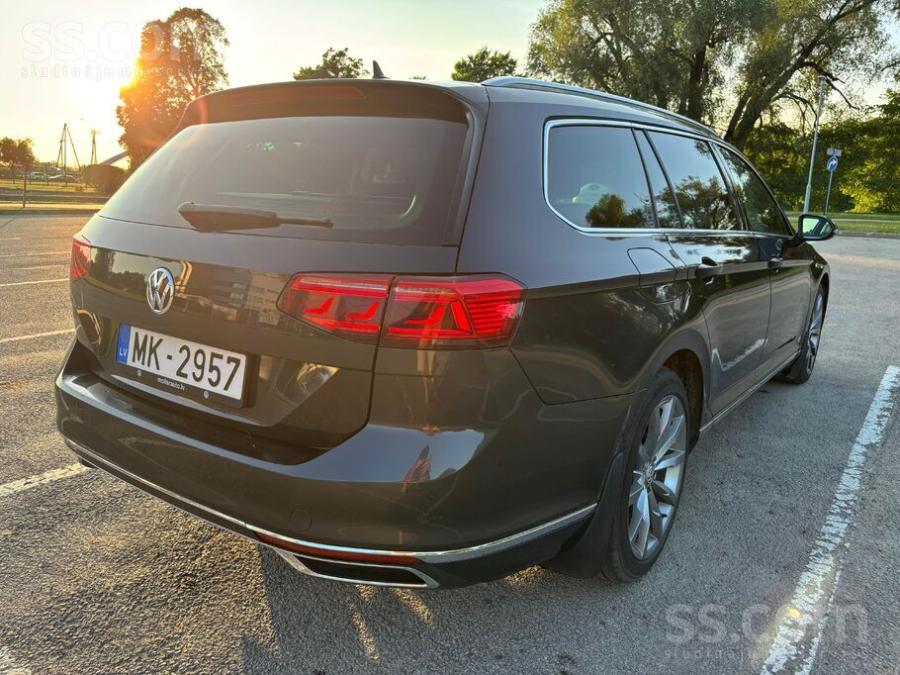 Pelēks Volkswagen Passat B8 2020 Rīga, ar dzinēja tilpumu 2.00 L un nobraukumu 187 tūkst. km par 18500 €, foto 3 vietnē AUTOMOTO.COM.LV