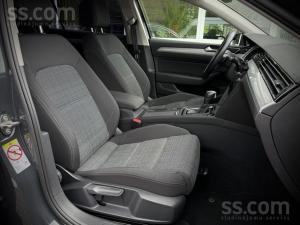 Grey Volkswagen Passat B8 2020 in Tukums, with an engine capacity of 2.00 L and mileage of 261 thousand km for 14290 €, photo 8 on AUTOMOTO.COM.LV