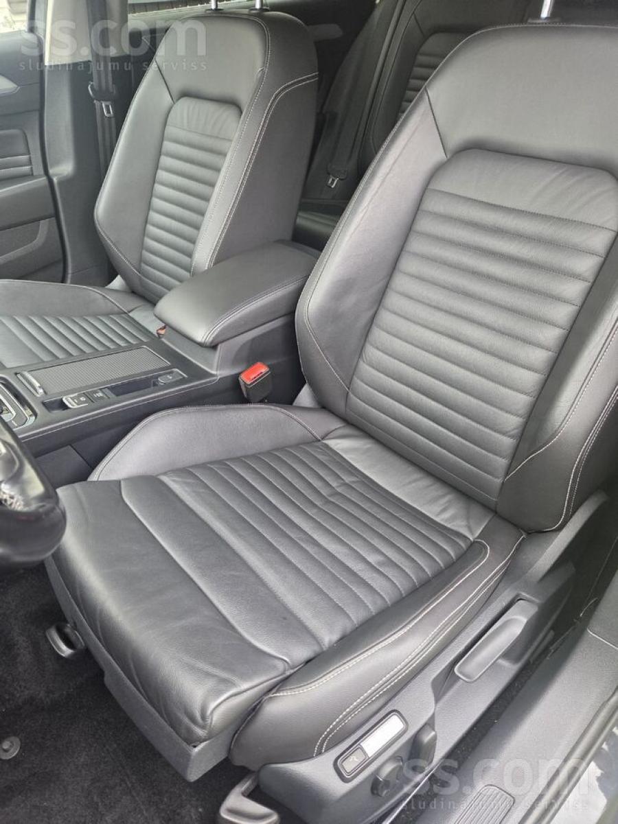 Pelēks Volkswagen Passat B8 2020 Rīga, ar dzinēja tilpumu 2.00 L un nobraukumu 142 tūkst. km par 18700 €, foto 12 vietnē AUTOMOTO.COM.LV
