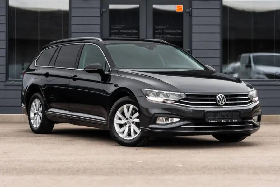 Pelēks Volkswagen Passat B8 2020 Jelgava, ar dzinēja tilpumu 1.60 L un nobraukumu 180 tūkst. km par 16350 €, foto 1 vietnē AUTOMOTO.COM.LV