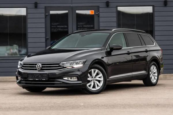 Pelēks Volkswagen Passat B8 2020 Jelgava, ar dzinēja tilpumu 1.60 L un nobraukumu 180 tūkst. km par 16350 €, foto 3 vietnē AUTOMOTO.COM.LV