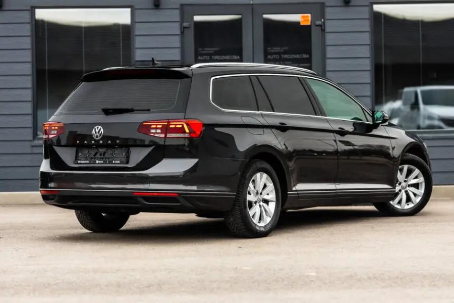 Pelēks Volkswagen Passat B8 2020 Jelgava, ar dzinēja tilpumu 1.60 L un nobraukumu 180 tūkst. km par 16350 €, foto 5 vietnē AUTOMOTO.COM.LV